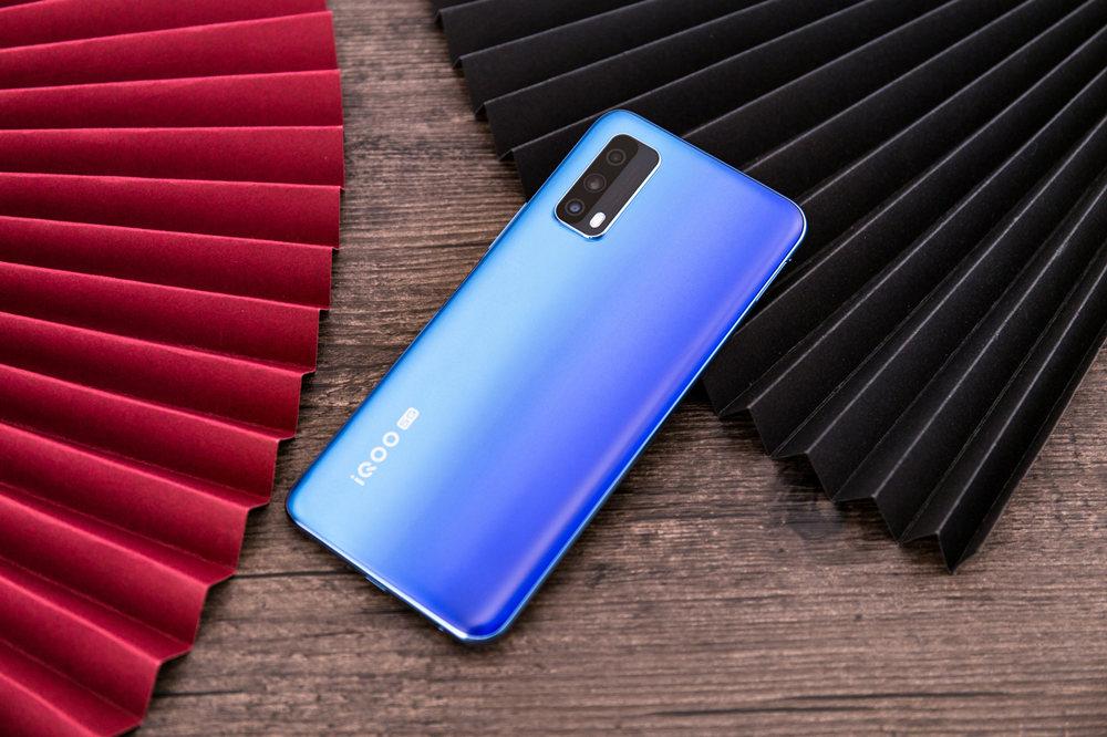 iQOO Z3正式入网，55w快充+天玑1100，价格两千左右_百科TA说