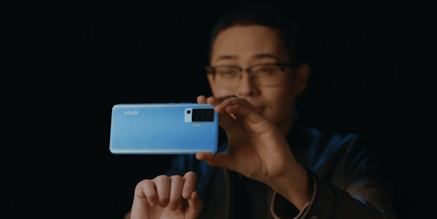 拍照什么手机好？首选搭载微云台的vivo X50 Pro_百科TA说