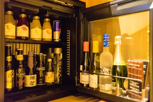 酒店的Mini bar怎么就成了鸡肋？_百科TA说