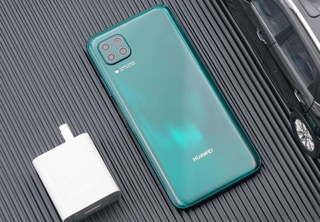 华为Nova6 SE开售！全面对比Redmi K30后，选择起来毫不犹豫_百科TA说