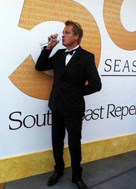 Skoti Collins_百度百科