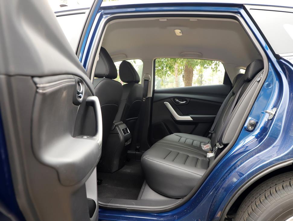 开完哈弗F7x，3个月后再开启辰T90，车主说了句大实话_百科TA说