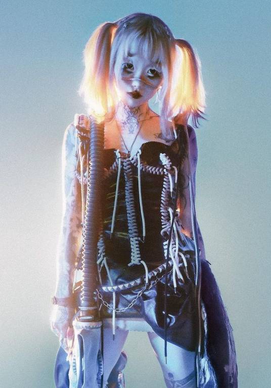 yeule（新加坡歌手、词曲作者、音乐制作人）_百度百科