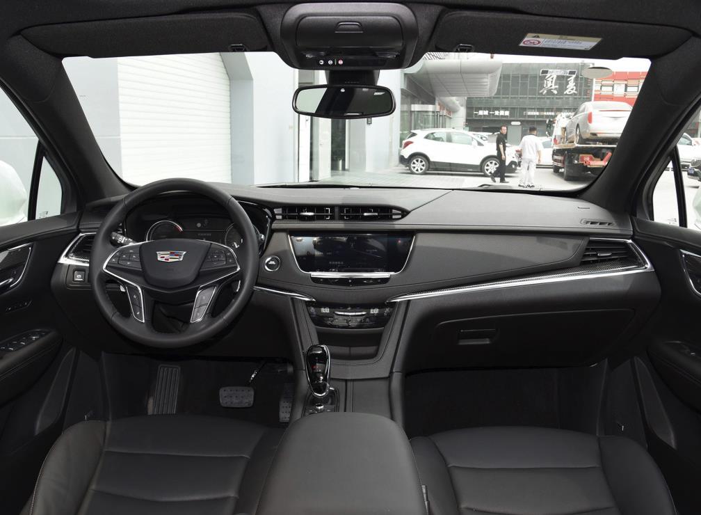 开过凯迪拉克XT5，再开本田URV，车主：对比后差距一目了然_百科TA说