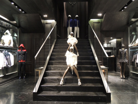 Moncler_百度百科