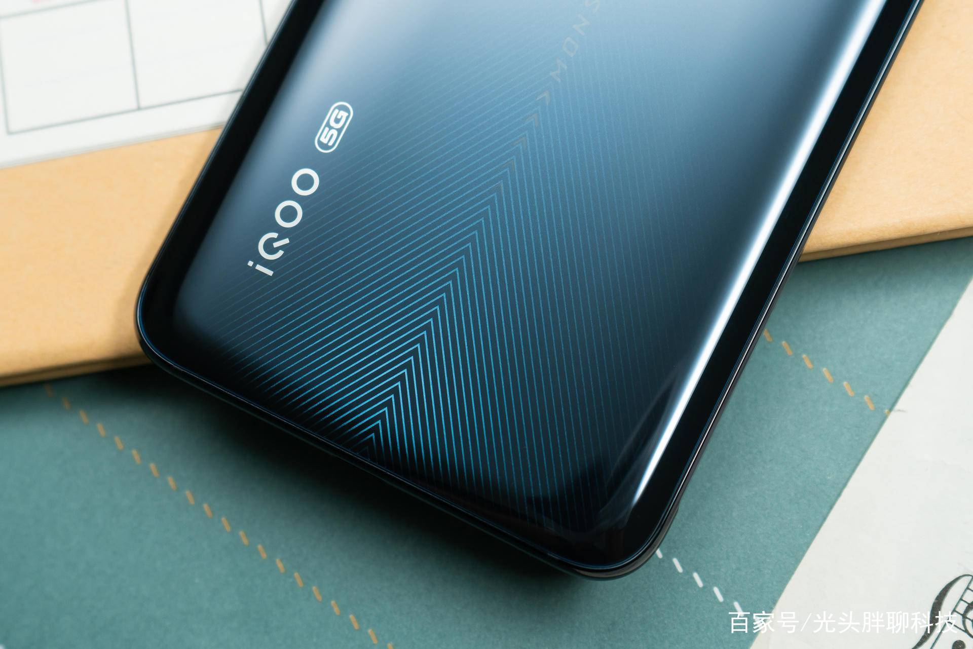 硬核配置+超高颜值！iQOO Pro 5G版果然不同凡响，你爱了吗？_百科TA说