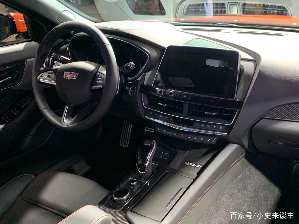 全新凯迪拉克CT5亮相，预售23.9万，外观炫酷时尚，搭载2.0T+10AT_百科TA说