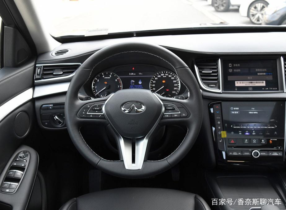 英菲尼迪QX50提车作业，车主驾驶60天后，亮出真实油耗_百科TA说