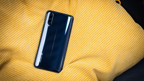 还在为iQOO和iQOO Pro纠结吗 本文让你一眼了解iQOO Pro的优势_百科TA说