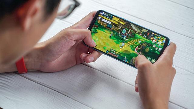 搭载骁龙855+/2999元起，黑鲨游戏手机2 Pro发布_百科TA说