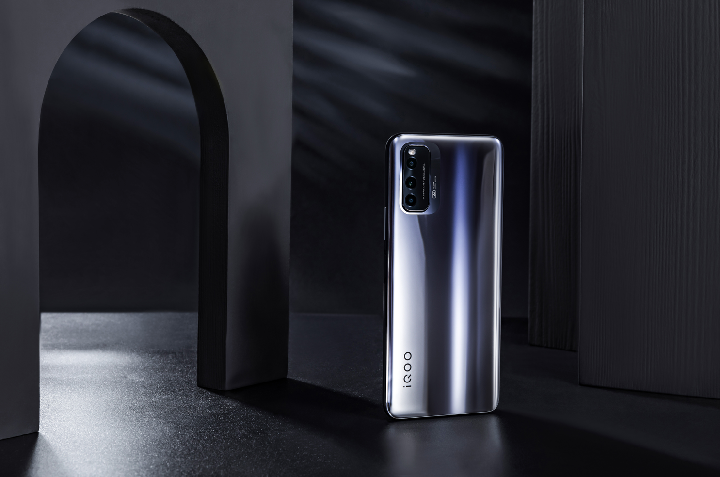 iQOO Neo5 活力版：两千价位段的强悍实力派_百科TA说