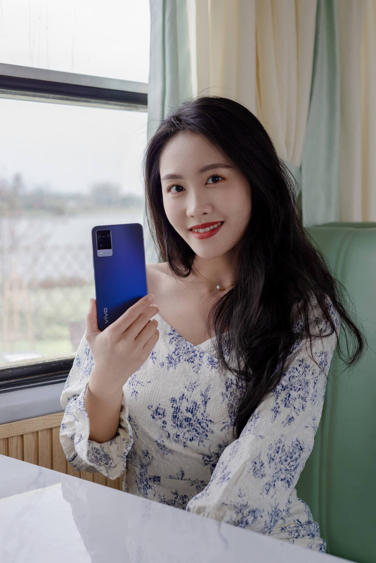 vivo S9怎么样？拥有极夜美拍的它自发售起火爆全网_百科TA说