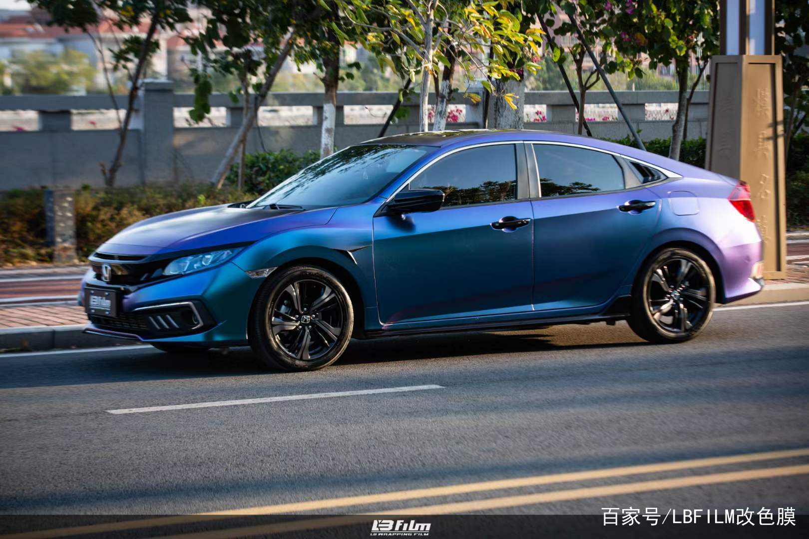 可甜可盐—本田思域贴膜LB FILM改色膜哑面金属紫魅蓝_百科TA说