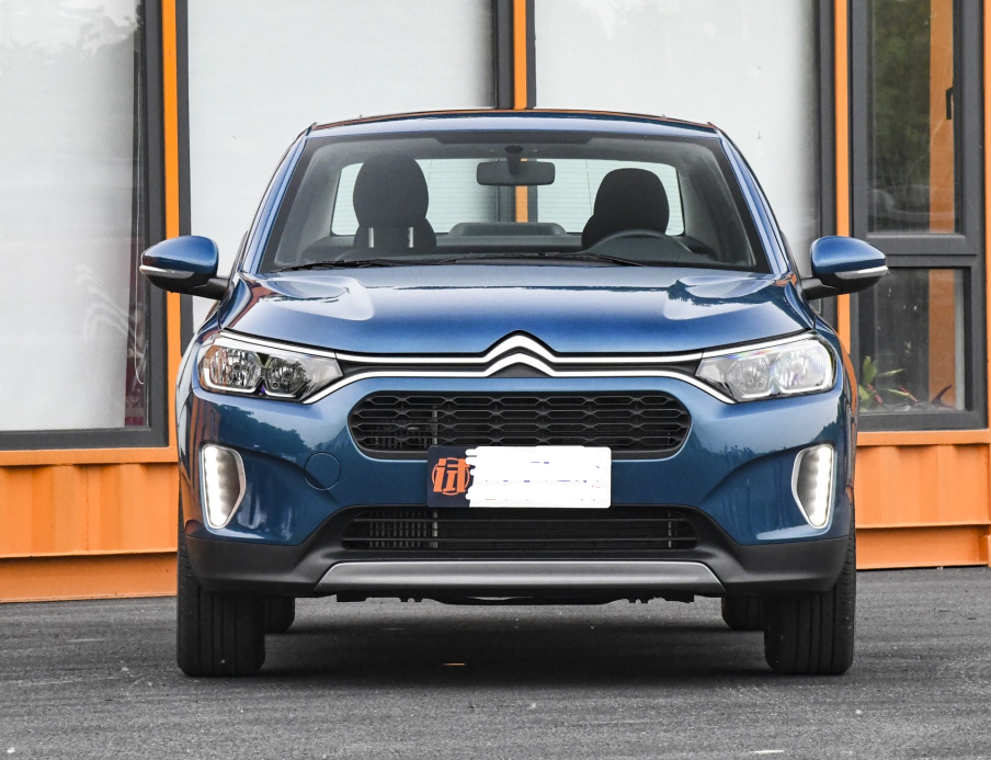 雪铁龙C3L的“弄巧成拙”！油耗5L+116马力+6AT，8.49万却无人理_百科TA说