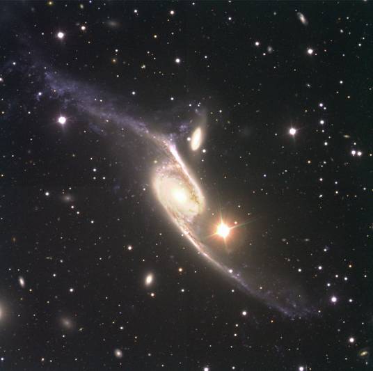 NGC 6872和IC 4970_百度百科
