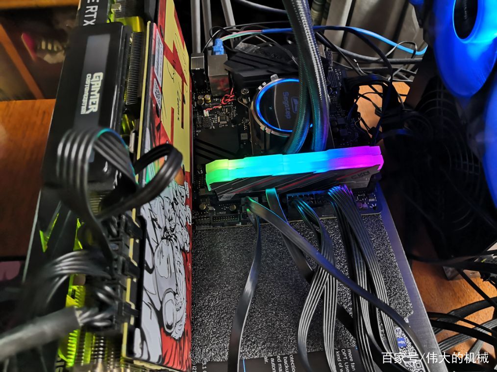 千元级主板，十代i5超5G，巴掌大的映泰Z490GTN到底多有料？_百科TA说