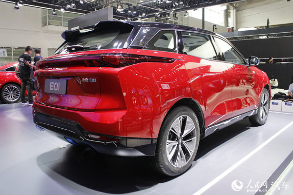 全新第三代奔腾B70正式亮相 奔腾E01正式上市_百科TA说