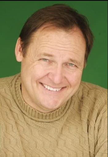 Michael Wayne James_百度百科