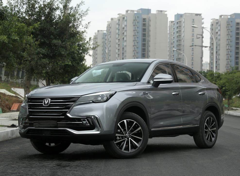 看上一款长安CS85 COUPE，外观霸气安全性高，月薪6000喜提贵吗？_百科TA说