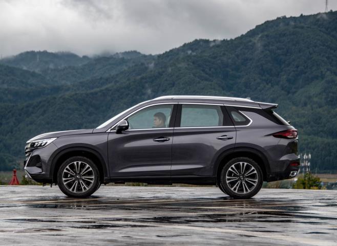 都是17万，传祺GS5和北京BJ40作何选择？读完你就明白了_百科TA说