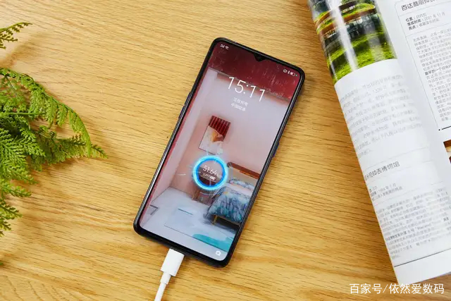 骁龙855Plus+50W快充！realme X2 Pro：最便宜的90Hz旗舰！_百科TA说