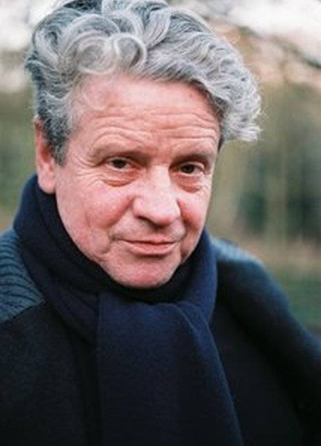 Julian Firth_百度百科