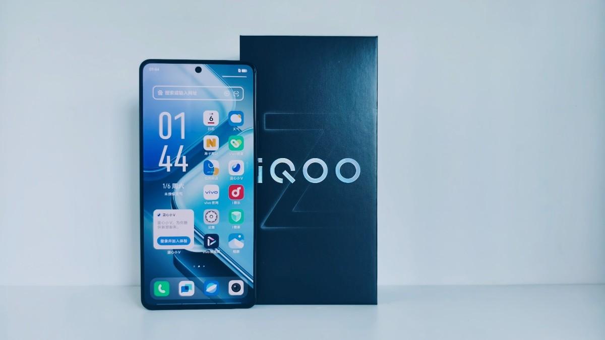 iQOO Z9 Turbo曜夜黑体验：暗夜里的性能猛兽_百科TA说