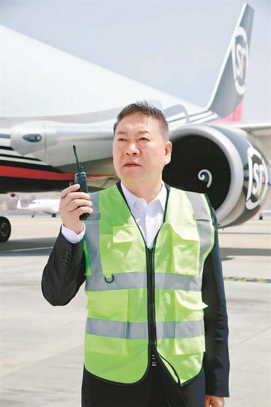 孙伟东（大连国际机场集团有限公司党委副书记、工会主席）_百度百科