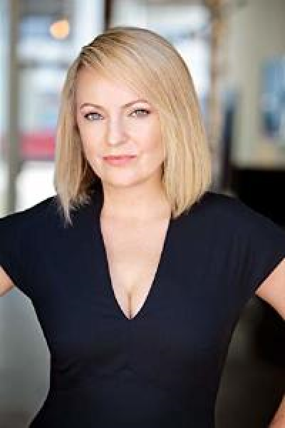 Courtney Jones_百度百科