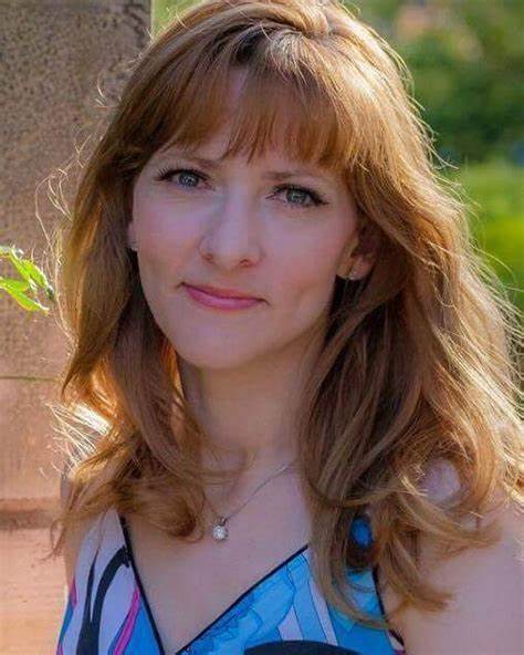 Carrie Beale_百度百科