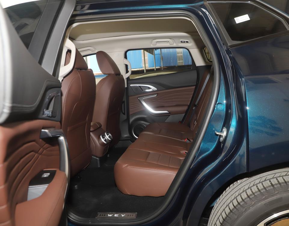 狠心花17万提辆WEY VV7，行驶7200公里后，车主道出一句大实话_百科TA说