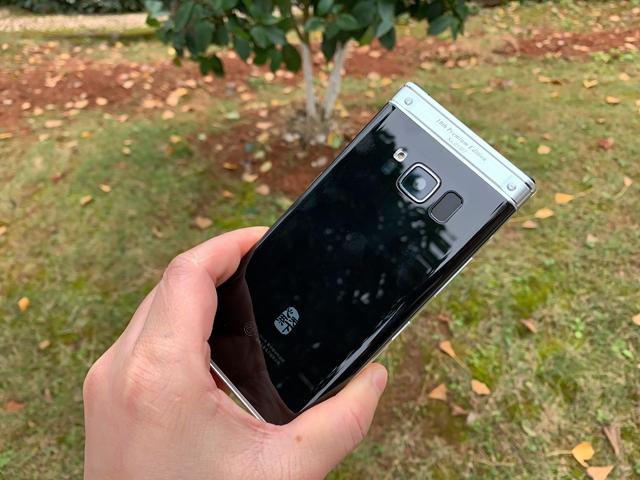 两千多元就能买到三星W2018？搭载骁龙835毫无破绽！_百科TA说