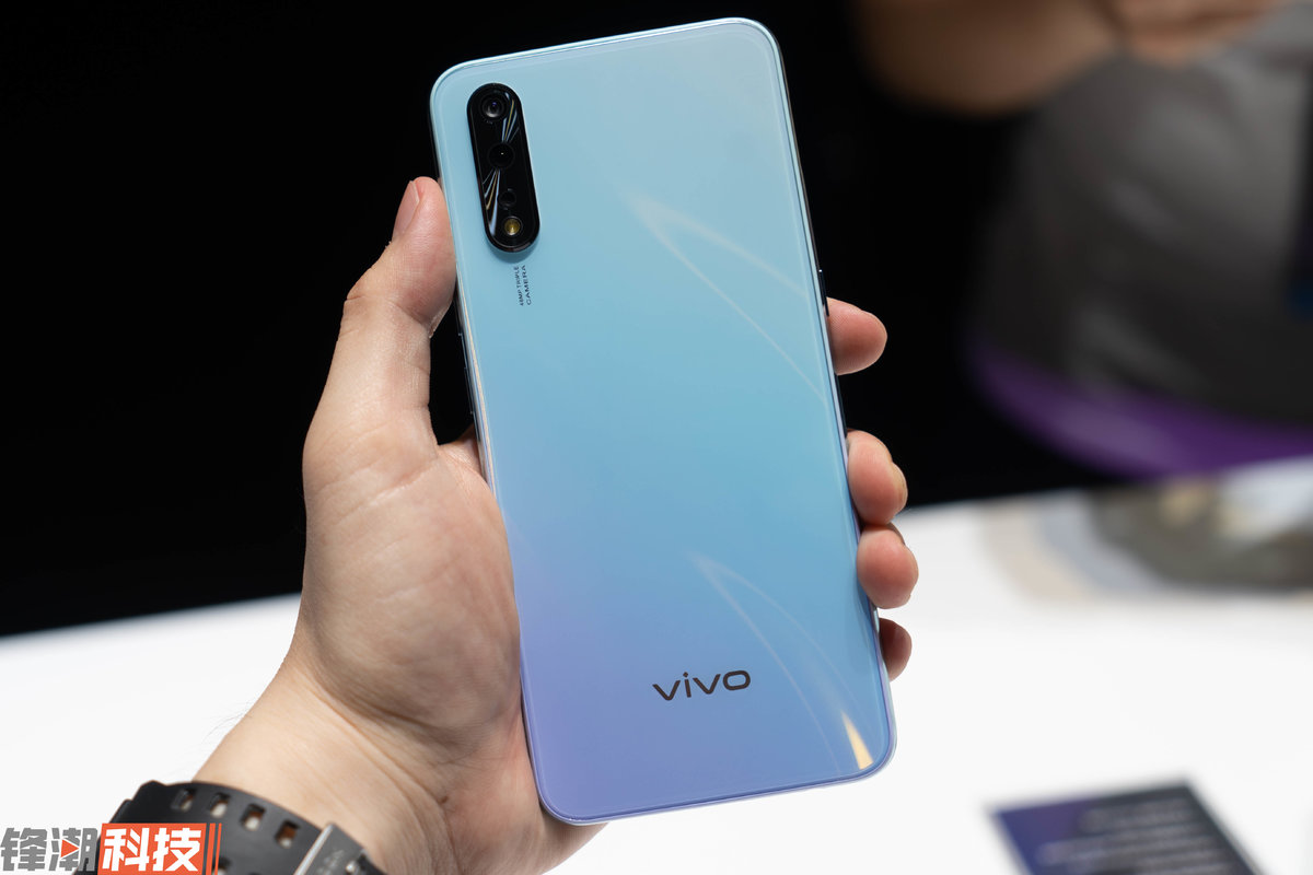 好看又能打，说的就是它！vivo Z5现场图赏_百科TA说