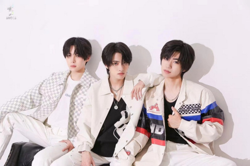 ENONE（中国内地流行乐男子演唱组合）_百度百科