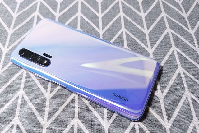 华为nova 6再迎新低价，麒麟990+40W快充，还买什么nova7？_百科TA说