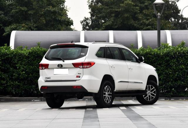 东风硬派越野御风S16，四驱13万两驱却近30万，让人有些看不懂_百科TA说