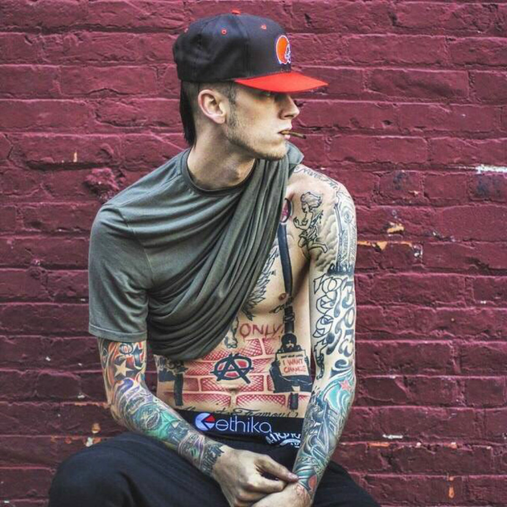 Machine Gun Kelly_百度百科