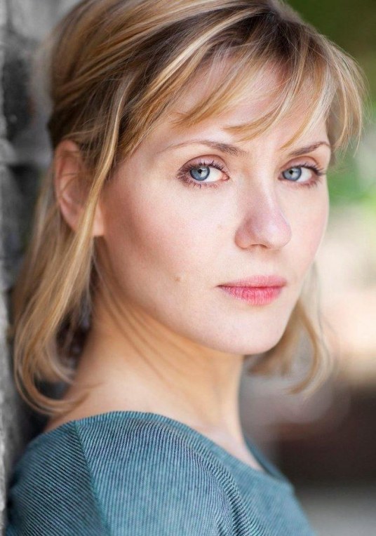 Carolin Stoltz_百度百科