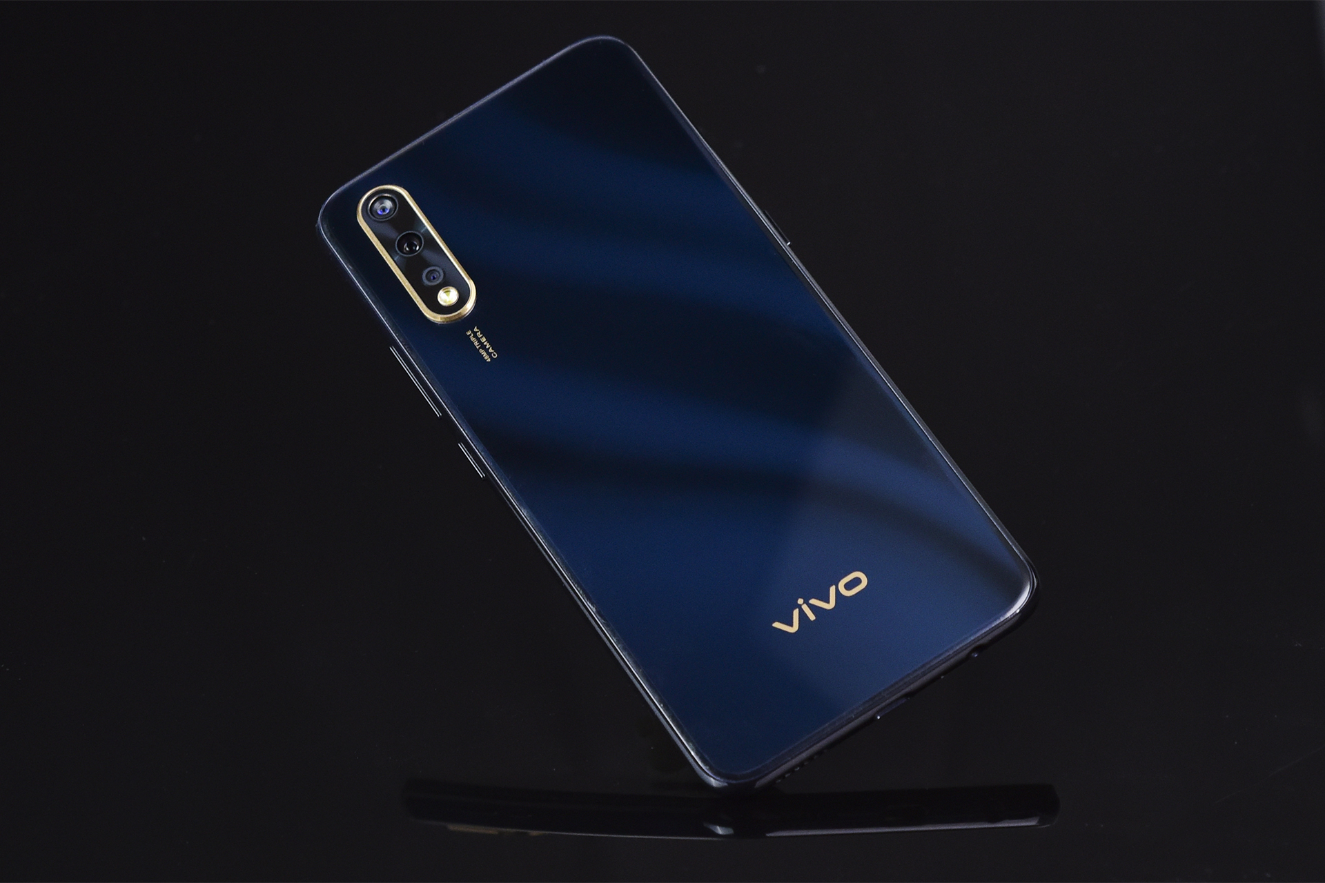 骁龙712+4800万超广三摄 vivo Z5极速幻影图赏_百科TA说