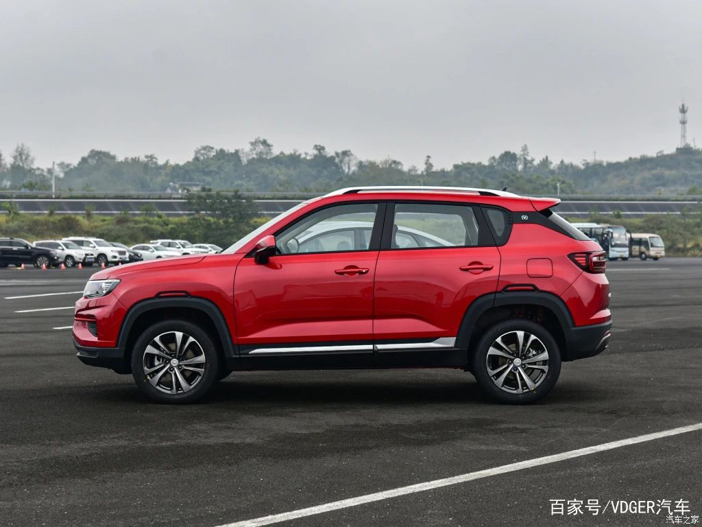 CS35PLUS/CS75百万版上市；保时捷Taycan创电动车最长漂移记录_百科TA说