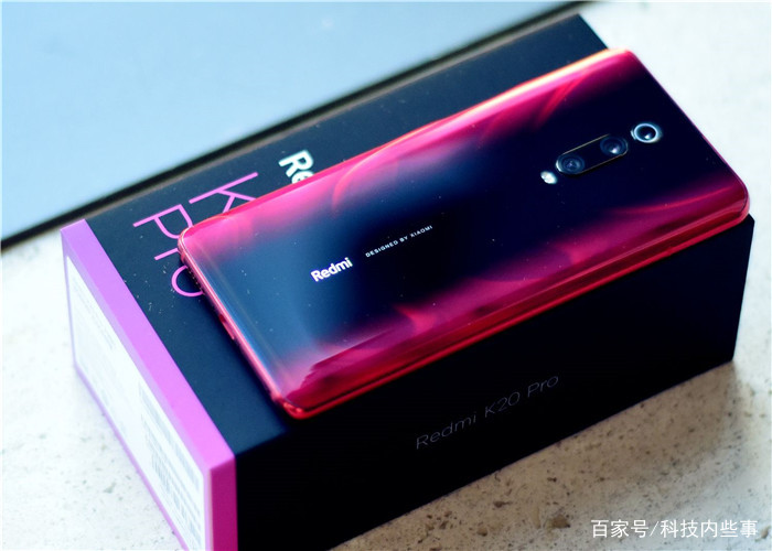 Redmi K20与国同庆，降至1349元，与荣耀9X比谁更值得入手？_百科TA说