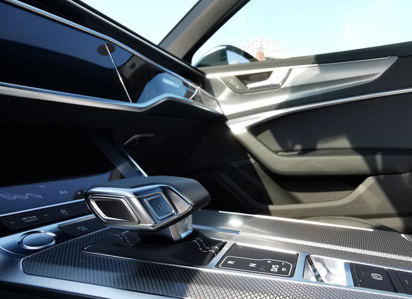 38万怎么选择？英菲尼迪Q70和奥迪A6L谁档次高？内行人说了真心话_百科TA说