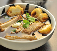 肉骨茶（以猪骨为主材制成的药材汤）_百度百科