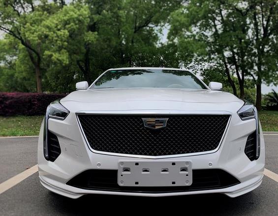 38万提辆凯迪拉克CT6，行驶3800公里，车主认真说了一肚子话_百科TA说