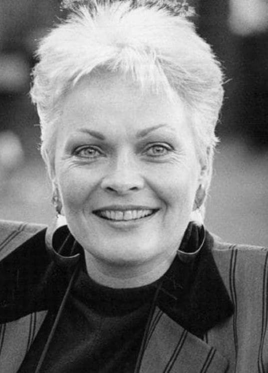 Rowena Wallace_百度百科