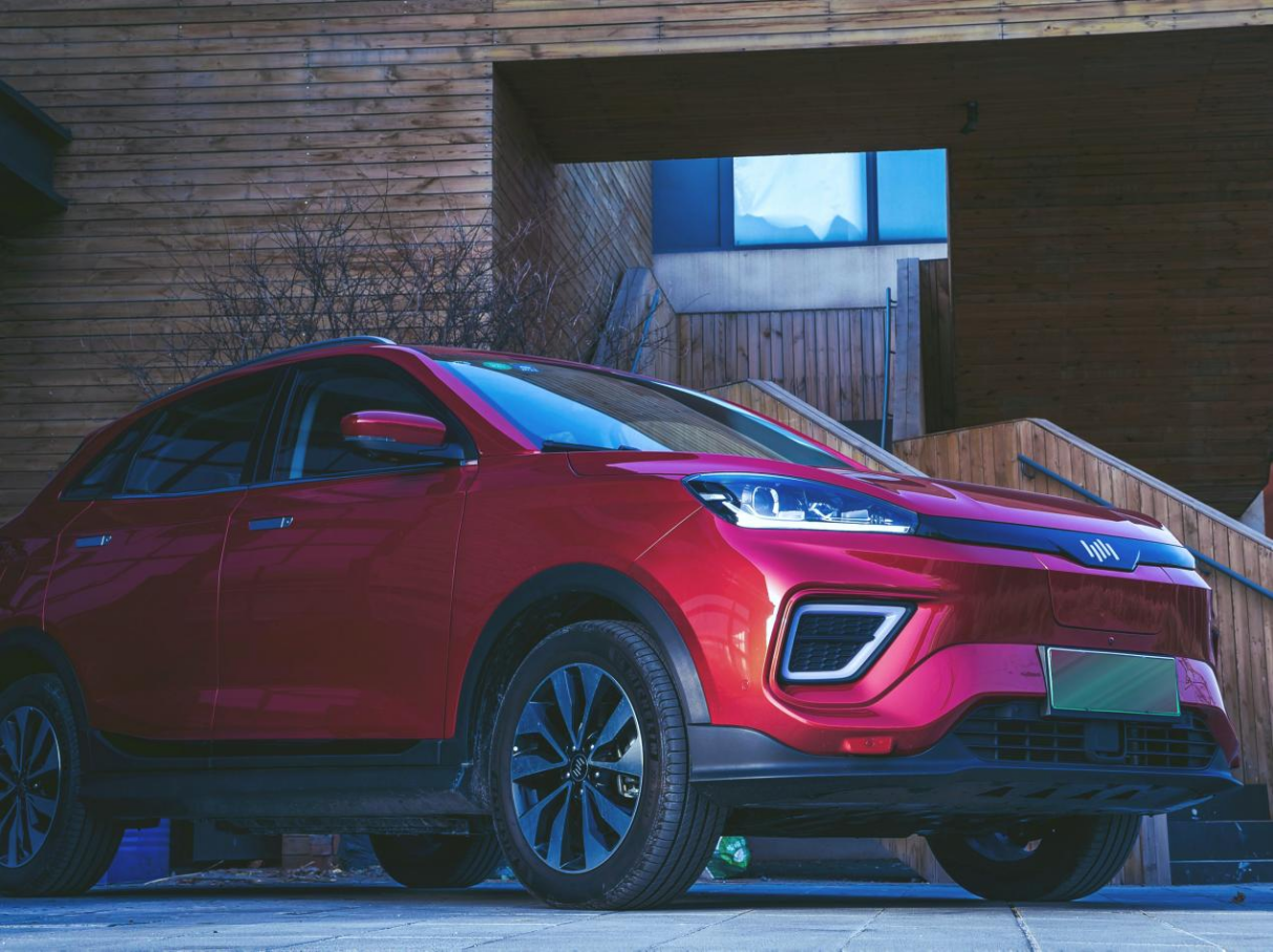 深度试驾威马EX5-Z！开“挂”一时爽，回回开挂回回爽！_百科TA说