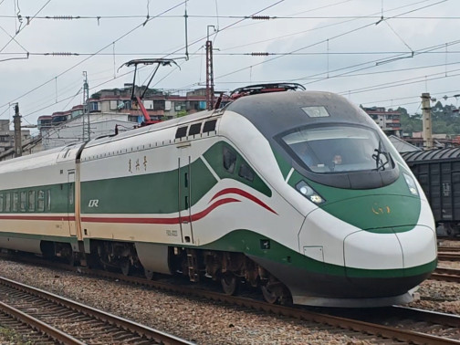 复兴号CR200J3-C型动车组_百度百科