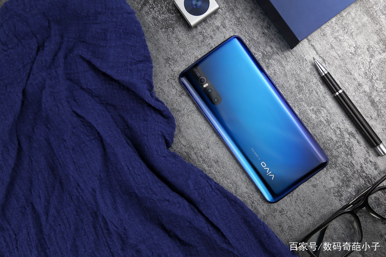超高颜值，vivo X27 Pro完美诠释拍照手机_百科TA说