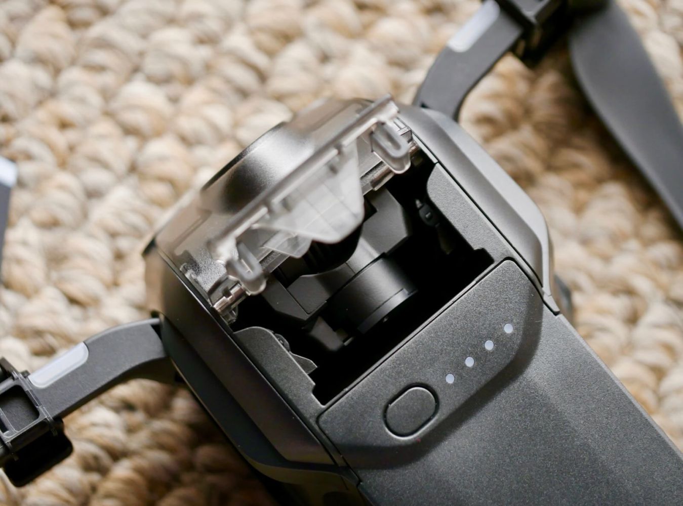 DJI Mavic Air_百度百科