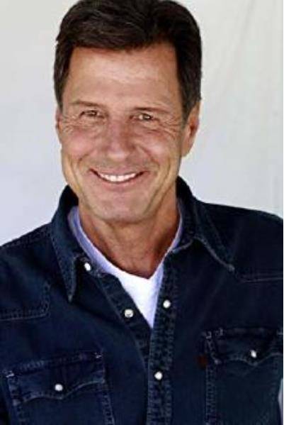 Pat Bullard_百度百科